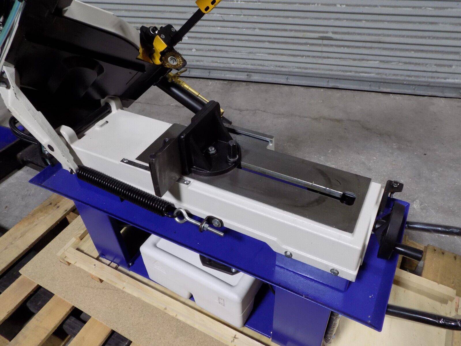 Vectrax Portable Metal Cutting Bandsaw 7 X 12 Capacity 3 4 Hp 115 230V Damaged Industryrecycles